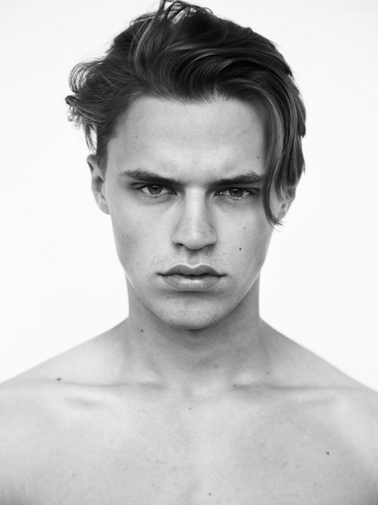 NO TOYS MODELAGENCY – Modelagentur in Düsseldorf